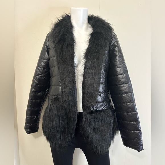 Jackets & Coats | Black Faux Fur Trim Puffer Jacket | Poshmark